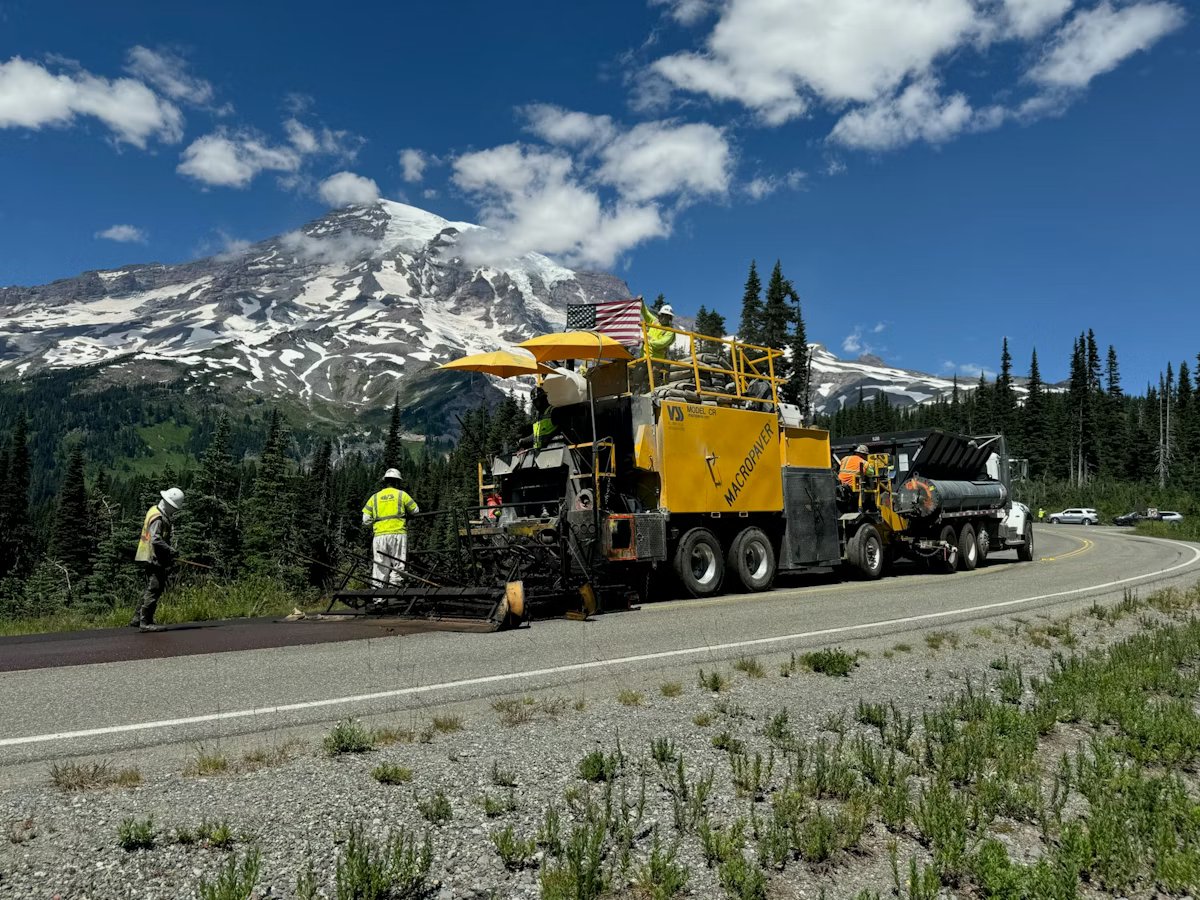 100% Recycled Asphalt to Slurry Seal Pavement | VSS Macropaver ...